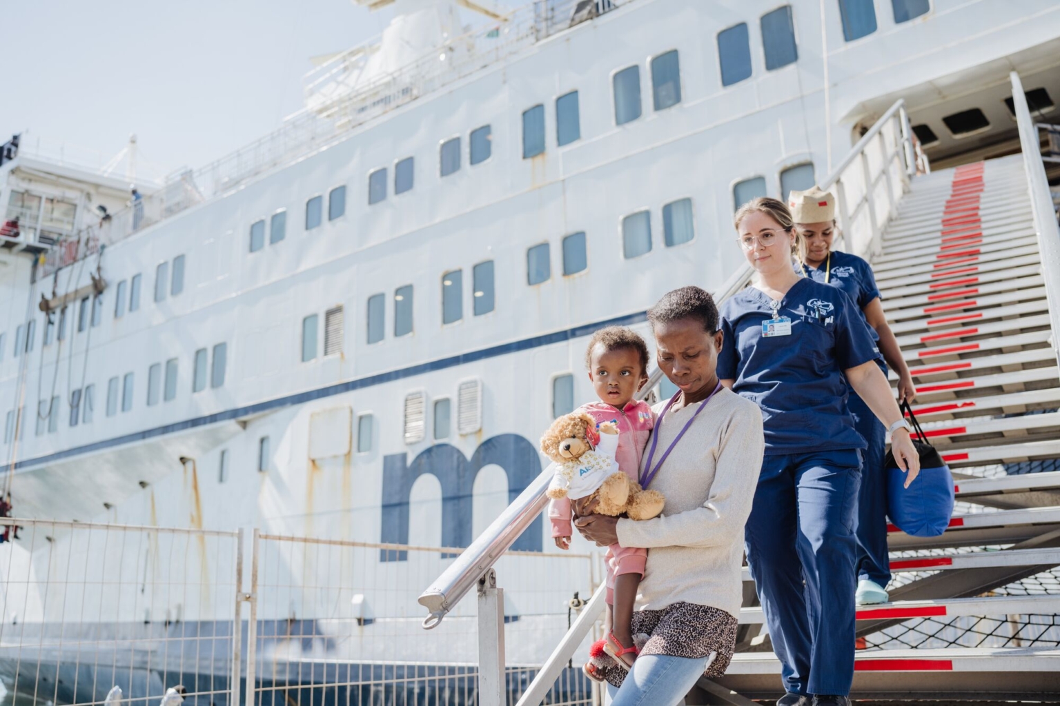A Mercy Ships Christmas Miracle: Armella’s Healing Ignites Hope - Mercy ...